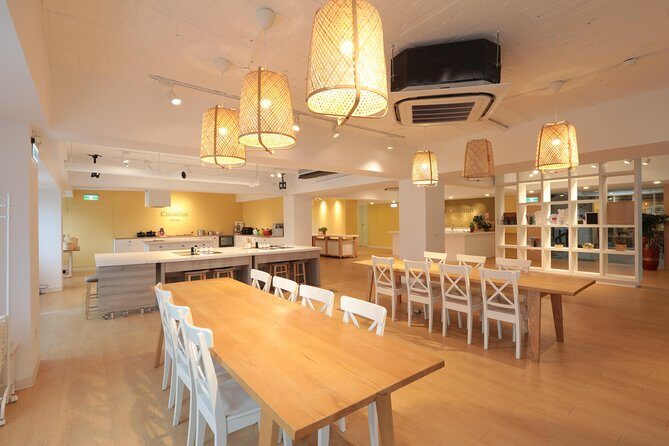 Taiwanese Baking Class with Oolong Tea Tasting in Taipei - Who Should Consider This Tour?