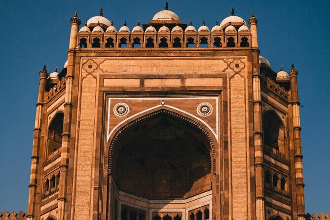 Taj Mahal Agra Fort and Fatehpur Sikri Guided City Tour - Lunch Break: Tasting Indian Flavors