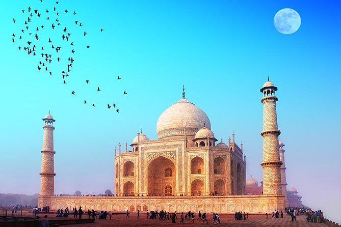 Taj Mahal, Agra Fort & Baby Taj Day Tour from Delhi with 5* Meals - Returning to Delhi: A Restful Journey Home