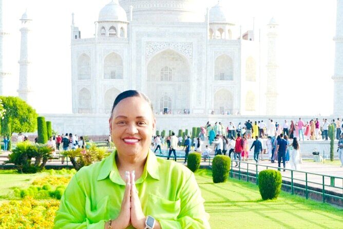 Taj Mahal, Agra Fort & Baby Taj Full-Day Tour from Delhi - The Journey Begins: Convenient Pickup and Transport