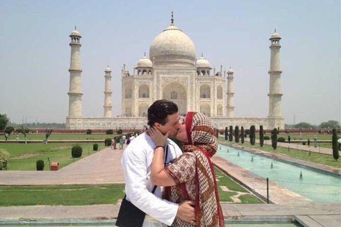 Taj Mahal Agra Tour Package - A Detailed Look at the Taj Mahal Agra Tour Package
