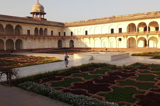 Taj Mahal And Agra Fort Private Day Tour with 5 Star Lunch - Frequently Asked Questions