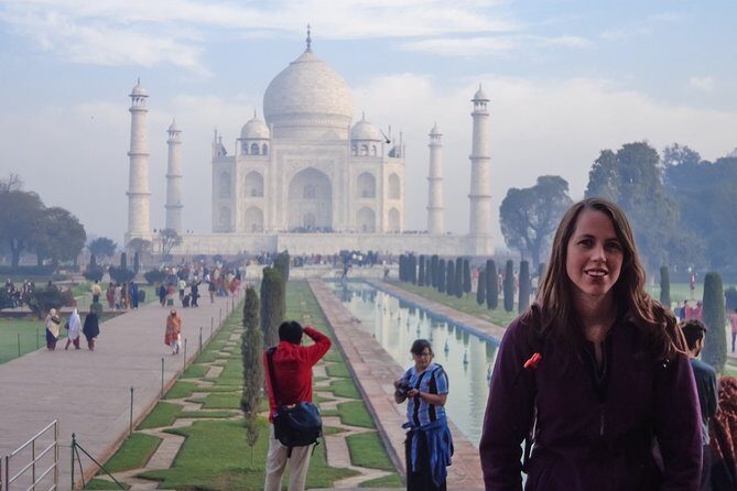 Taj Mahal and Agra Fort Tour by Car- All Inclusive - Lunch and Market: Local Flavors and Shopping