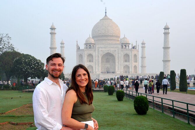 Taj Mahal and Agra Heritage City Walk Tour From Agra - Key Points