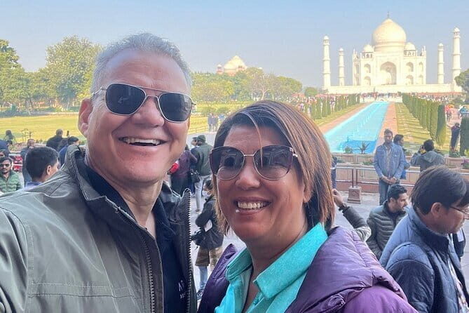 Taj Mahal Audio Tour Experience - What Can You Expect from the Audio Content?