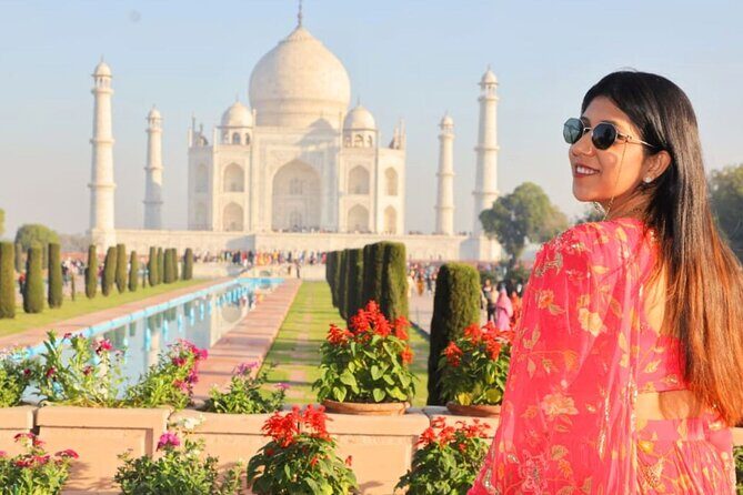 Taj Mahal Day Tour From Delhi by Luxury car(BMW,Audi,Mercedes) - Visiting the Taj Mahal