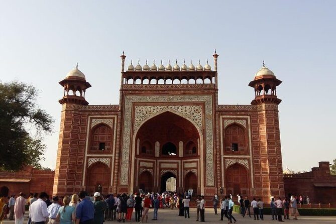 Taj Mahal Day Tour from Delhi by Superfast Train Gatimaan Express - Who Is This Tour Best Suited For?