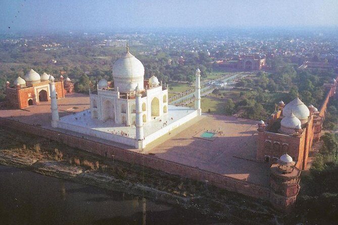 Taj Mahal Day Tour from Delhi with All Step Entry Fee, Tour Guide and Lunch - The Day’s Itinerary in Detail