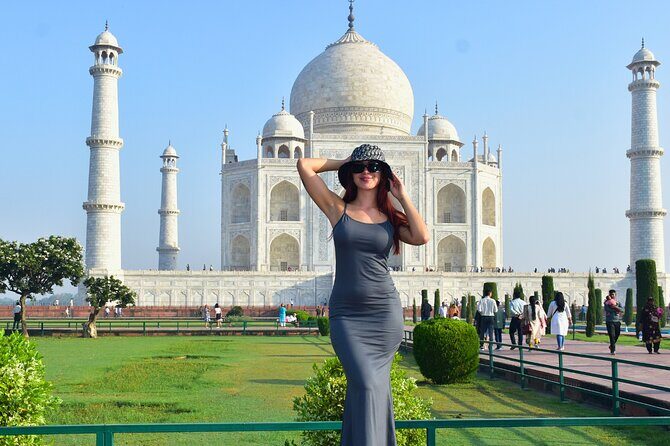Taj Mahal Day Tour with Fatehpur Sikri From Delhi - An In-Depth Look at the Experience
