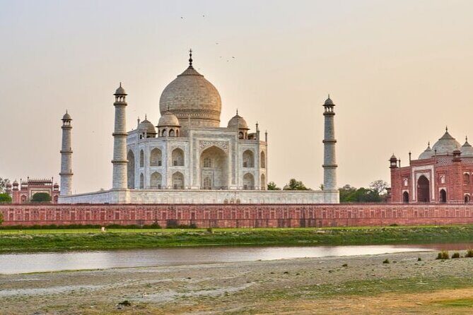 Taj Mahal Day Tour with Mughal Experiance From Delhi - The Sum Up