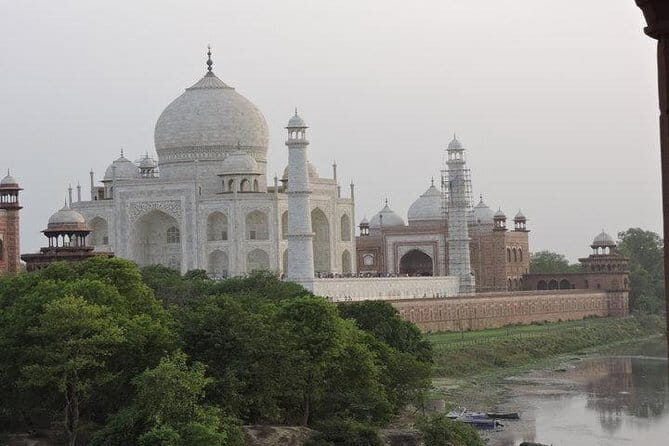 Taj Mahal Day Trip for Senior Citizens from Delhi - A Detailed Look at the Experience