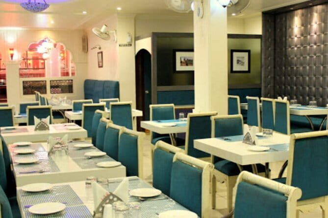 Taj Mahal Day Trip From Delhi With Lunch at Taj Mahal Restaurant - What to Expect from the Tour