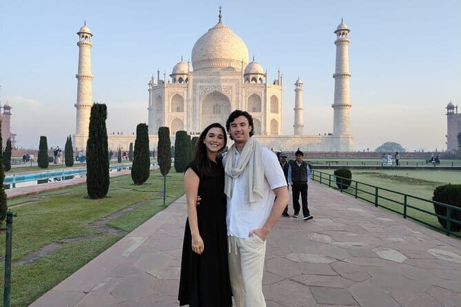 Taj Mahal Day Trip From Delhi With Lunch at Taj Mahal Restaurant - FAQs
