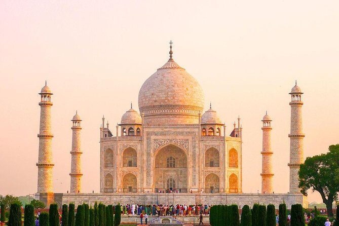 Taj Mahal Group Tour from Delhi - Transportation: Comfort and Timing Matter