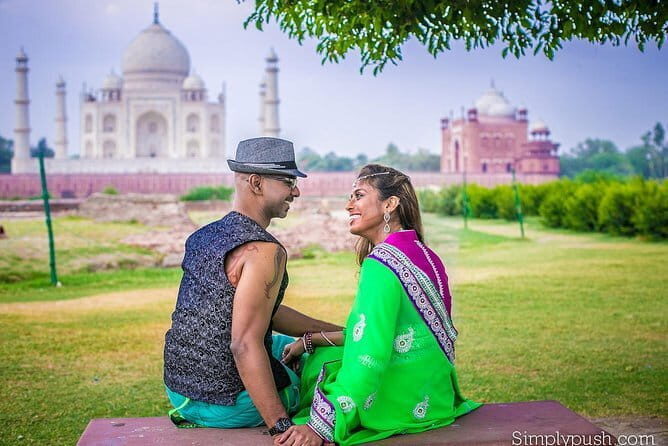 Taj Mahal Overnight Tour From Delhi - First Impressions: What the Tour Offers