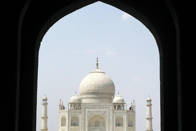 Taj Mahal Private Day Trip Including Same Day Flights from Mumbai - What’s Included and What’s Not