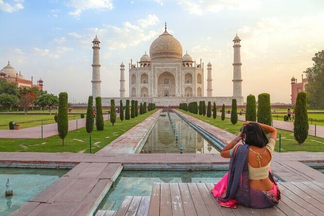 Taj Mahal Private Tour from Delhi by Car - Discovering the Taj Mahal Private Tour from Delhi by Car