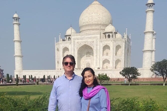 Taj Mahal same day luxurious Tour by Superfast Train from Delhi - The Baby Taj and Final Stops