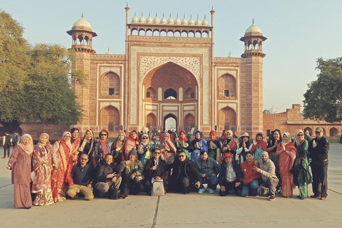 Taj Mahal - Same Day Tour by Super Fast Train Gatimaan Express - Key Points