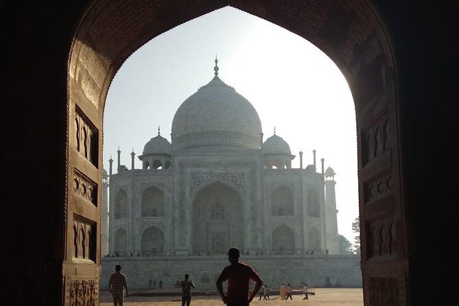 Taj Mahal Same Day Trip From Delhi by Private Car - Practical Tips for the Day