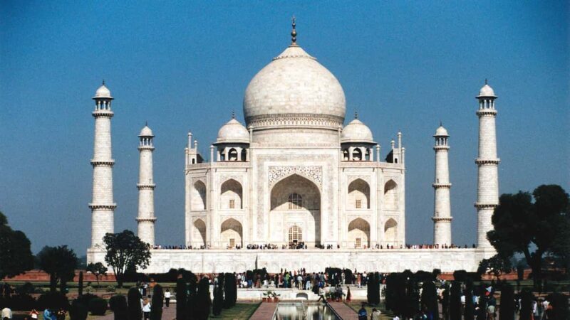 Taj Mahal Sharing Group Tour From Delhi Sat & Sunday Only - Lunch and Transition to Agra Fort