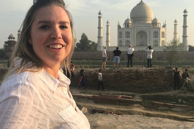 Taj Mahal skip the line luxury tour with guide - Analyzing the Experience: What Makes It Stand Out