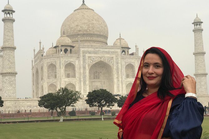 Taj Mahal skip the line luxury tour with guide - The Sum Up