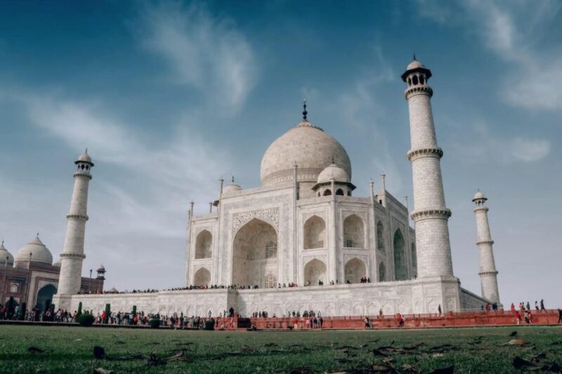 Taj Mahal Sunrise & Agra Fort Tour with Fatehpur Sikri - A Deep Dive into the Taj Mahal Sunrise & Agra Fort Tour