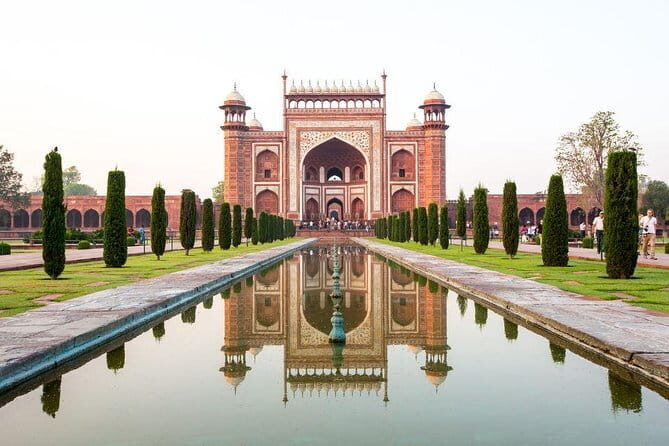 Taj Mahal Tour by Car from Delhi All Inclusive - Who Should Consider This Tour?