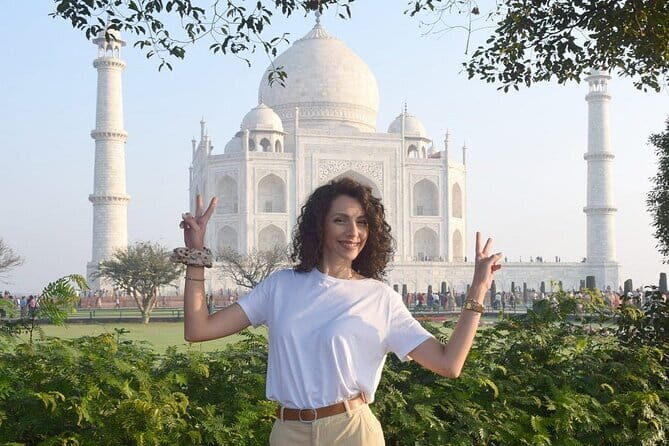 Taj Mahal Tour by Car from Delhi All Inclusive - FAQ