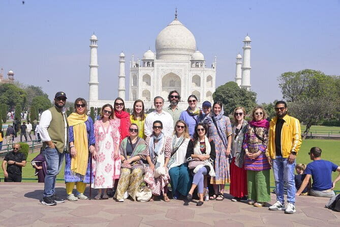 Taj Mahal Tour by Car from Delhi with All Inclusive - Lunch and Light Moments