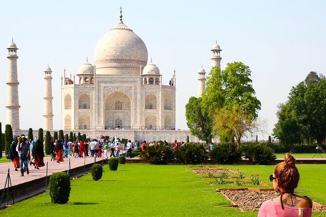 Taj Mahal Tour by Gatimaan Train/Rail All Inclusive - The Experience in Detail
