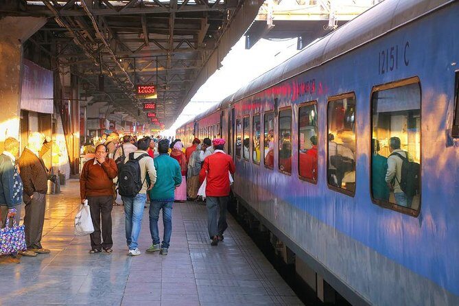 Taj Mahal Tour by Gatimaan Train/Rail All Inclusive - A Detailed Look at the Experience