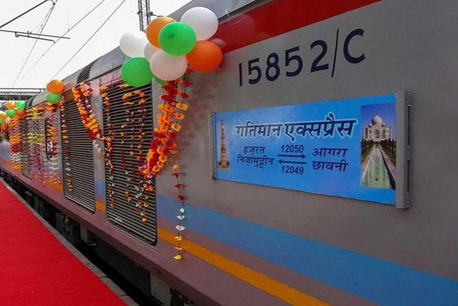 Taj Mahal Tour by Gatimaan Train/Rail All Inclusive - FAQ