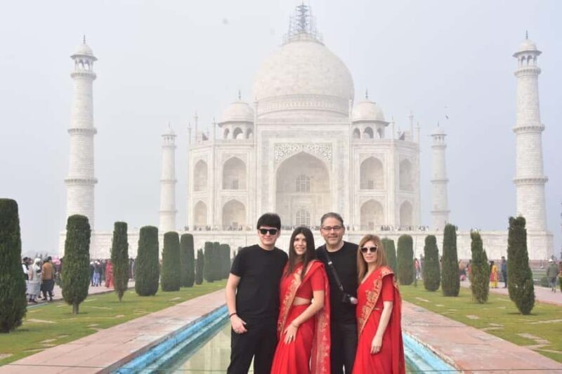 Taj Mahal Tour from Delhi by India Fastest Train- (GATIMAAN) - Key Points