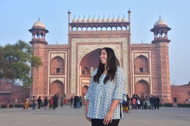 Taj Mahal Tour from Delhi by India Fastest Train- (GATIMAAN) - Exploring Agra Fort: A Mughal Marvel