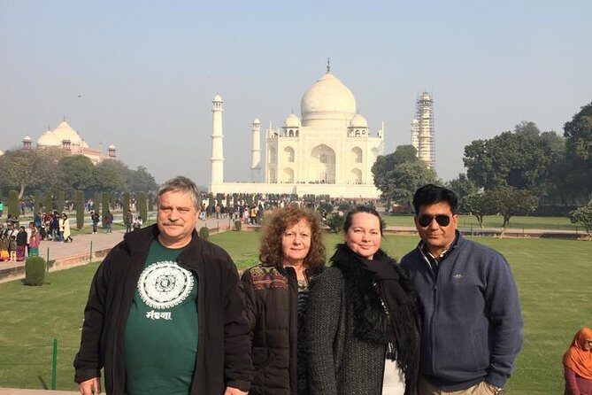 Taj Mahal Tour with Local Old Kinnari Bazar. - Day 2: The Taj Mahal at Dawn and Historic Sights