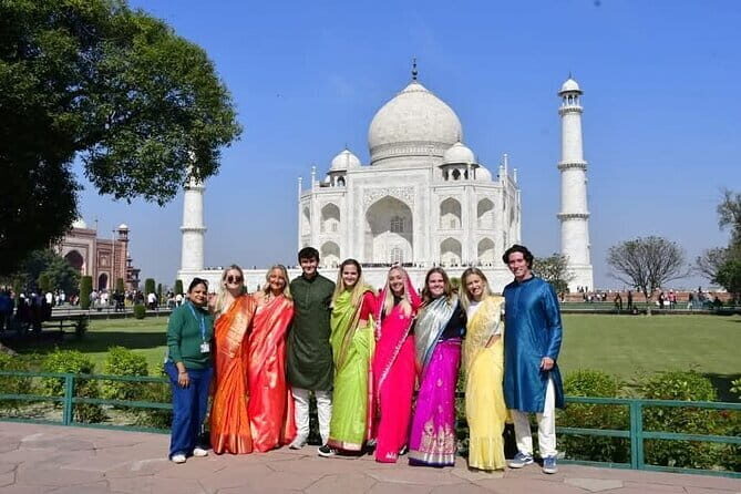 Taj Mahal Tour With Professional Photographer With Rental Saree - Key Points