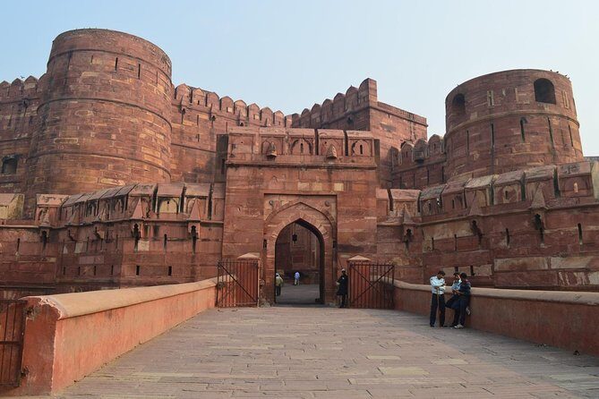 Taj Mahal With Fatehpur Sikri From Delhi - Who Will Love This Tour?