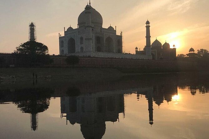 Taj Mahal with Fatehpur Sikri Tour By Car From Jaipur - Return to Jaipur: A Long but Scenic Drive