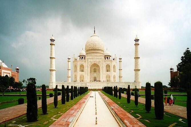 Taj Mahal with Local Agra Tour - Detailed Breakdown of the Itinerary