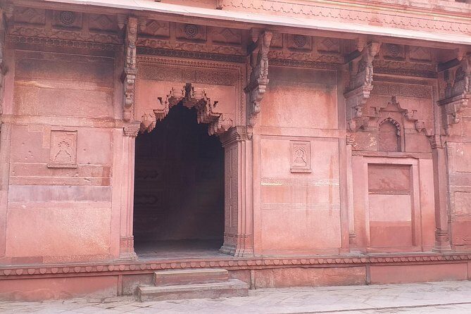 Taj Mahal,Agra Fort and Fatehpur Sikri Tour from Delhi by Train - An In-Depth Look at the Experience