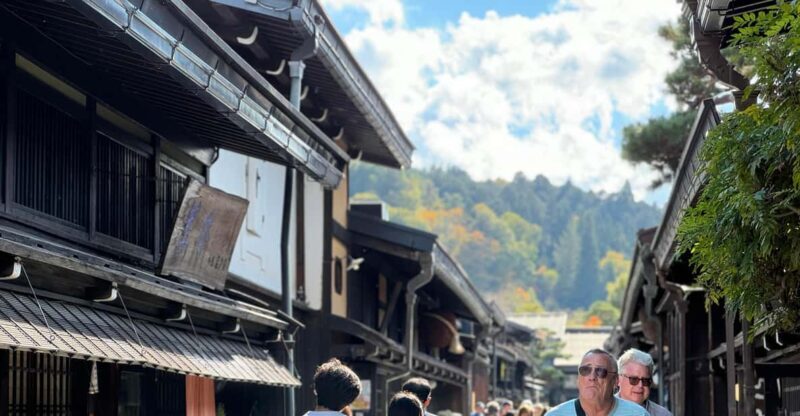 Takayama: Full-Day Private Guided Tour to 6 GYG Top Spots - Practicalities and Considerations