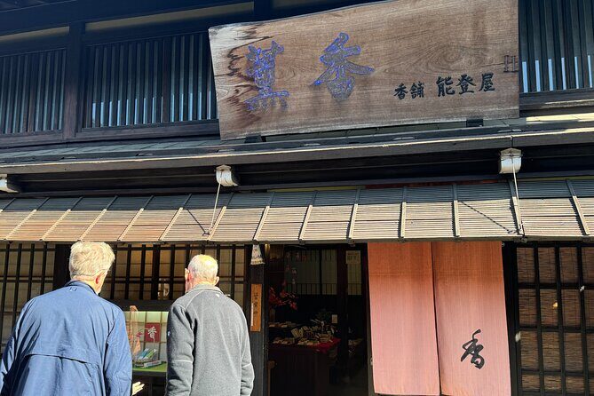 Takayama Jinya & Old Town Private Walking Tour - Who Should Consider This Tour?