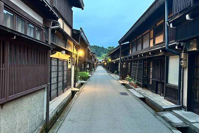 Takayama Night Tour with Local Meal and Drinks - Who Will Love This Tour?
