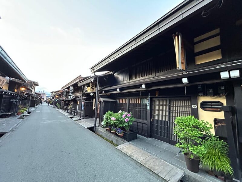 Takayama Night Tour with Local Meal and Drinks - FAQs