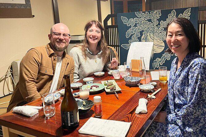 Takayama: Private Night Walking Tour with Dinner - An Introduction to the Experience