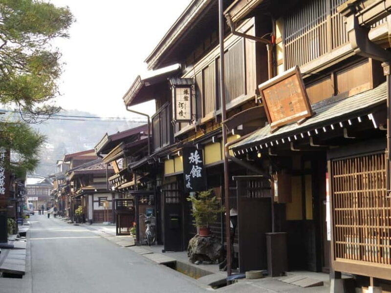 Takayama Temples Private Tour: Tranquil Walks at Higashiyama - Key Points