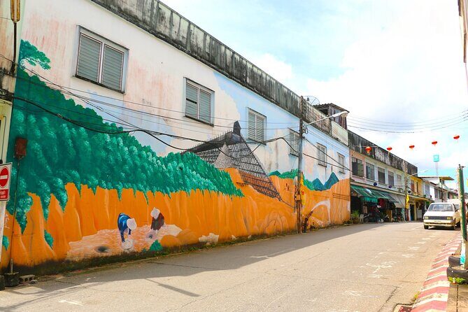 Takuapa Old Town Historical and Cultural Day Tour from Khao Lak - Authenticity, Cultural Insights, and Personal Stories