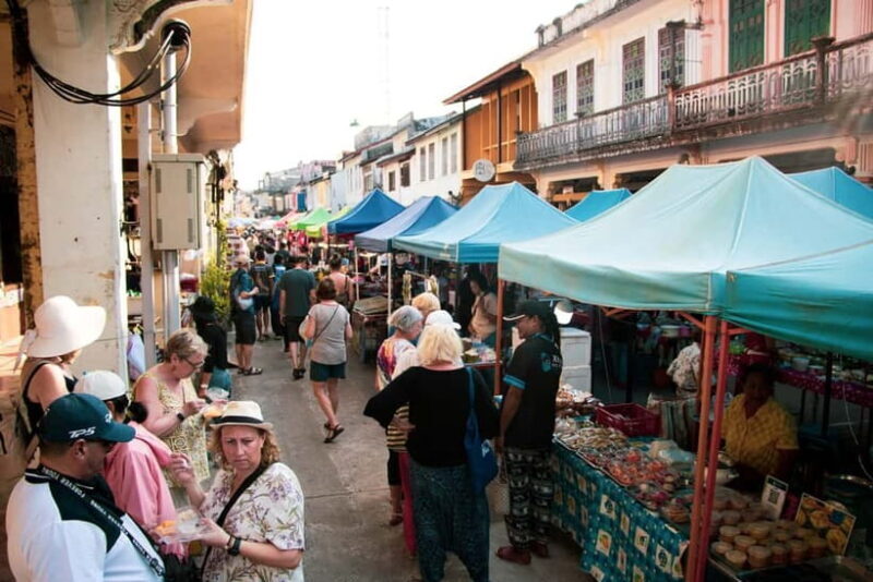 Takuapa Old Town: Temple & Sunday Market - The Sum Up